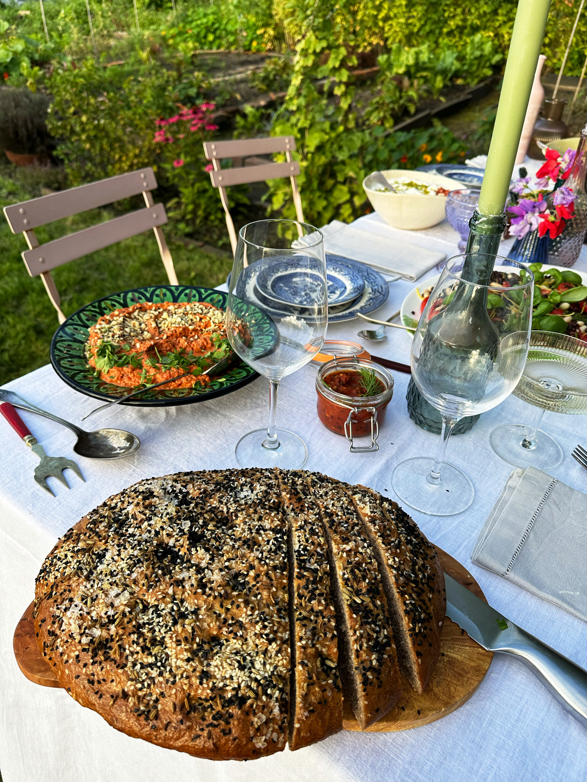 Greek Village-style Bread, Horiatiko Psomi – Cardamom and Dill